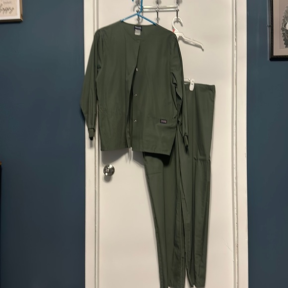 Cherokee | Jackets & Coats | Hunter Green Scrub Pant And Lab Coat By ...